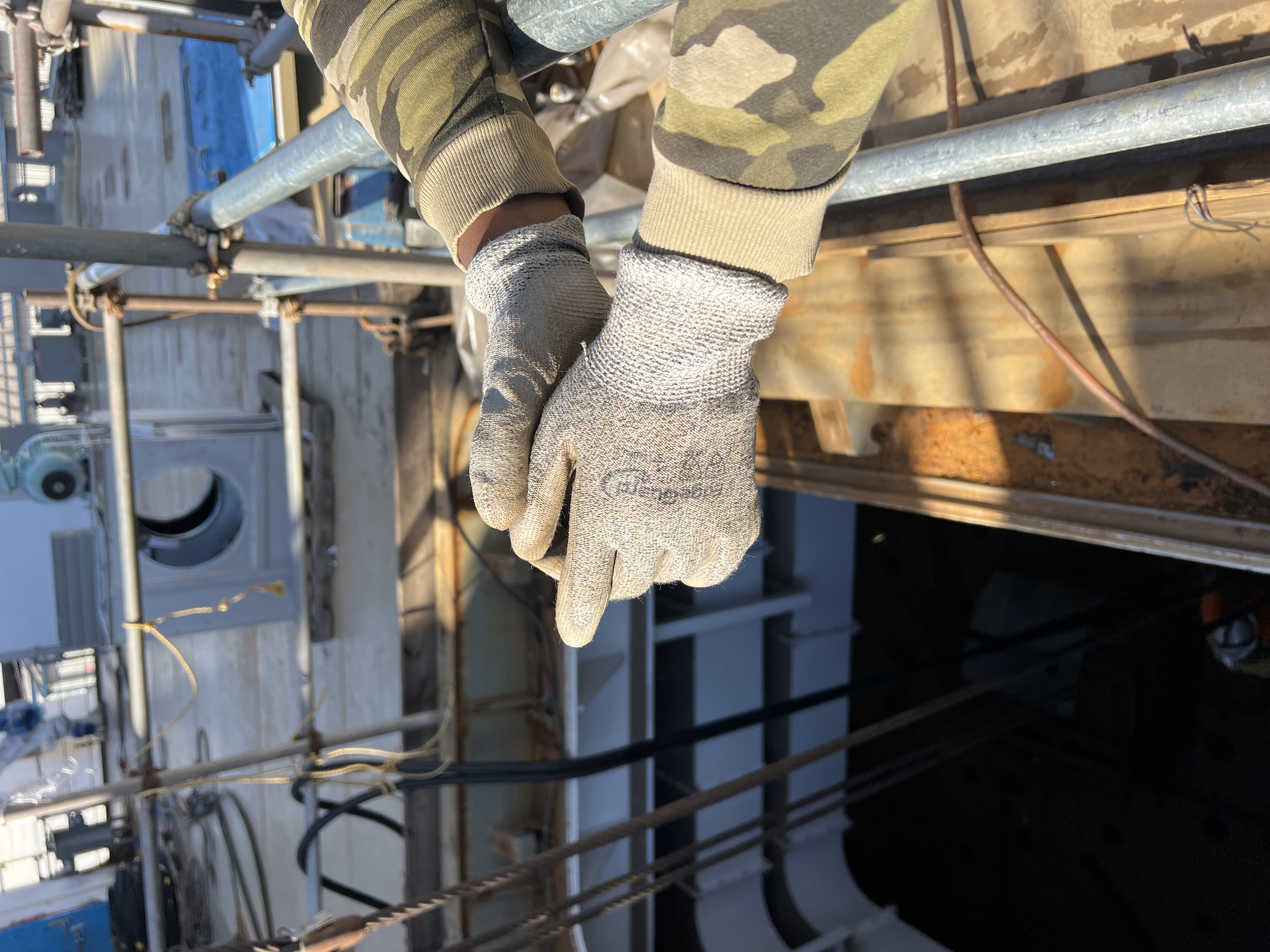 Stauffer Glove & Safety PPE Helps Keep Philly Shipyard Employees Safe ...